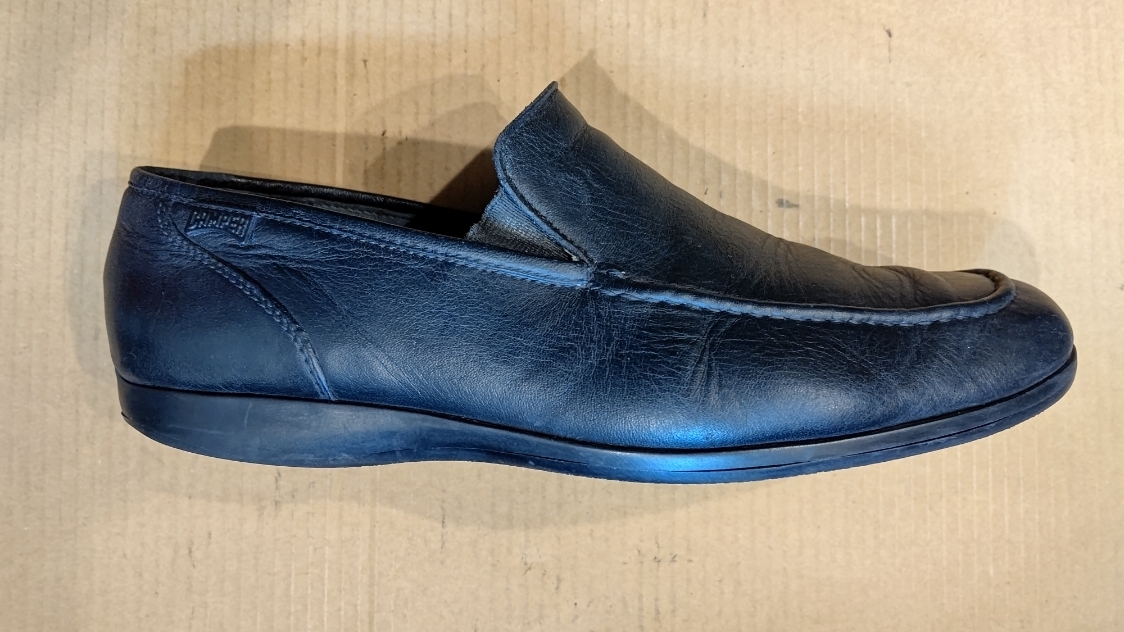 CAMPER（カンペール） ビジネスシューズのオールソール修理: ・・・ 千葉の靴修理職人 ・・・ shu＆shoe